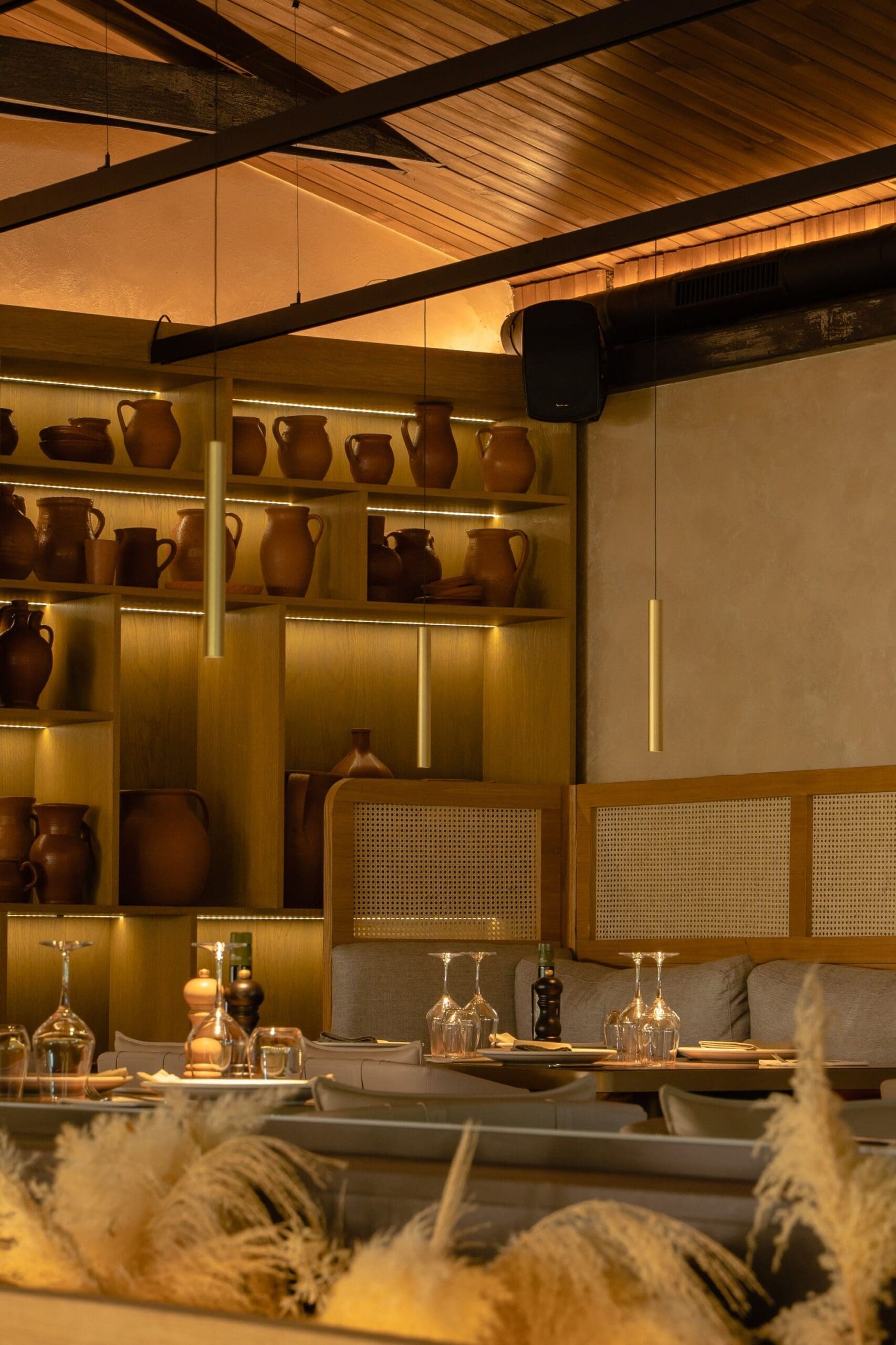 Iluminat de Restaurant: Adamo - Design Radar