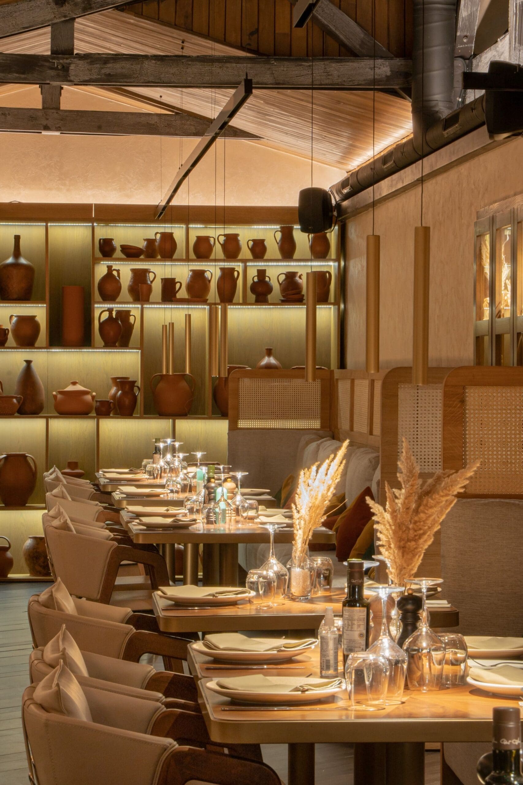 Iluminat de Restaurant: Adamo - Design Radar